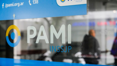 Prestadores del PAMI suspendieron nuevos turnos y advirtieron que ...
