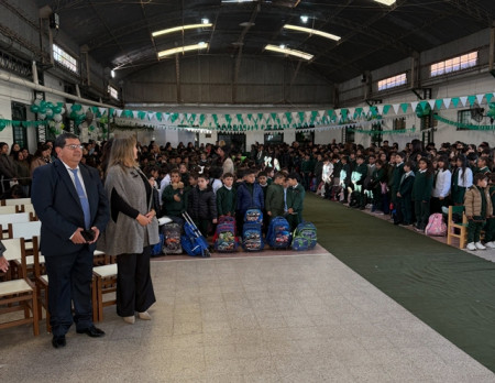 Acto por el 70° aniversario de la Escuela Normal :: Santa Lucía Digital